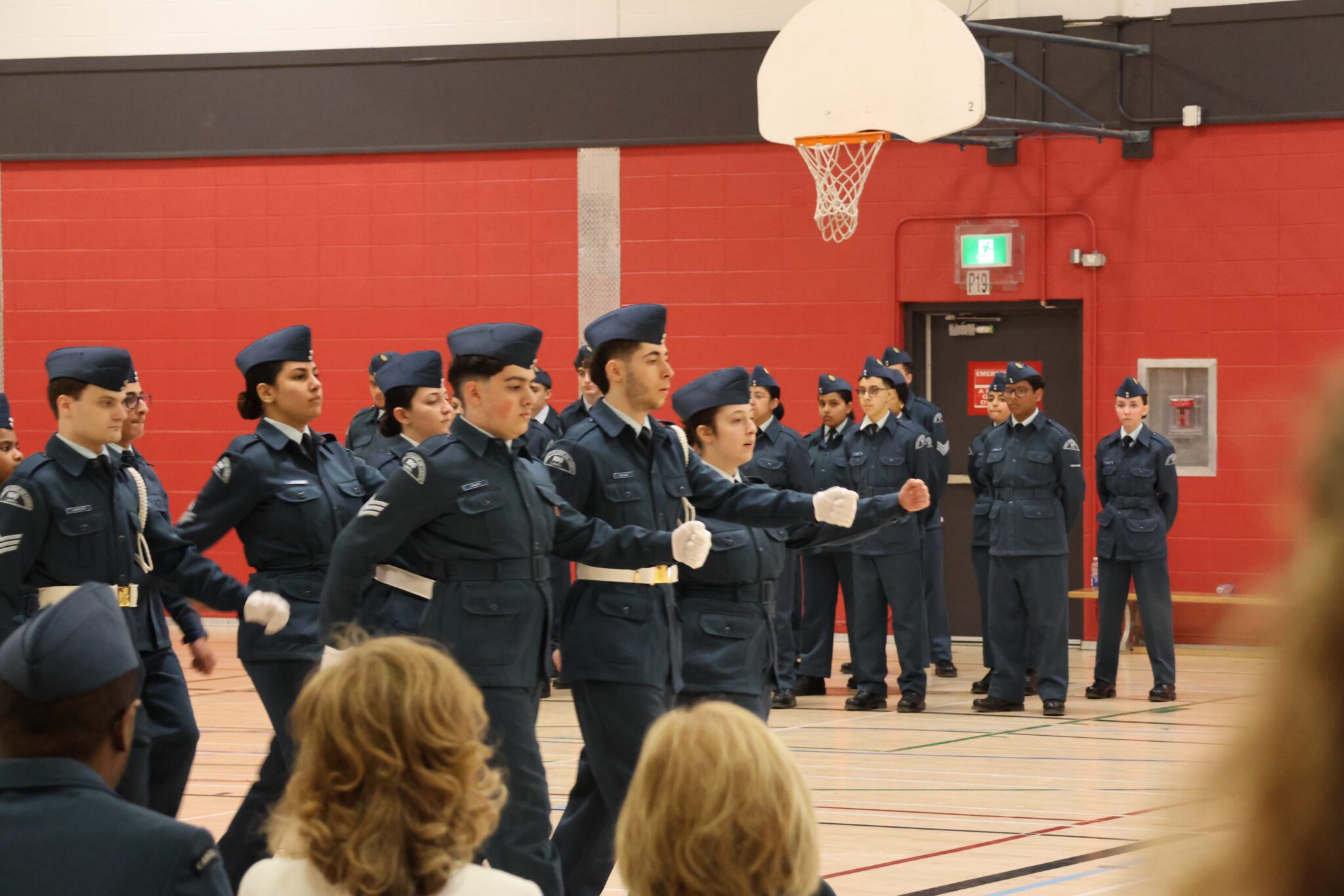 Le 100e Escadron de cadets de Laval célèbre leur 11e anniversaire lors ...