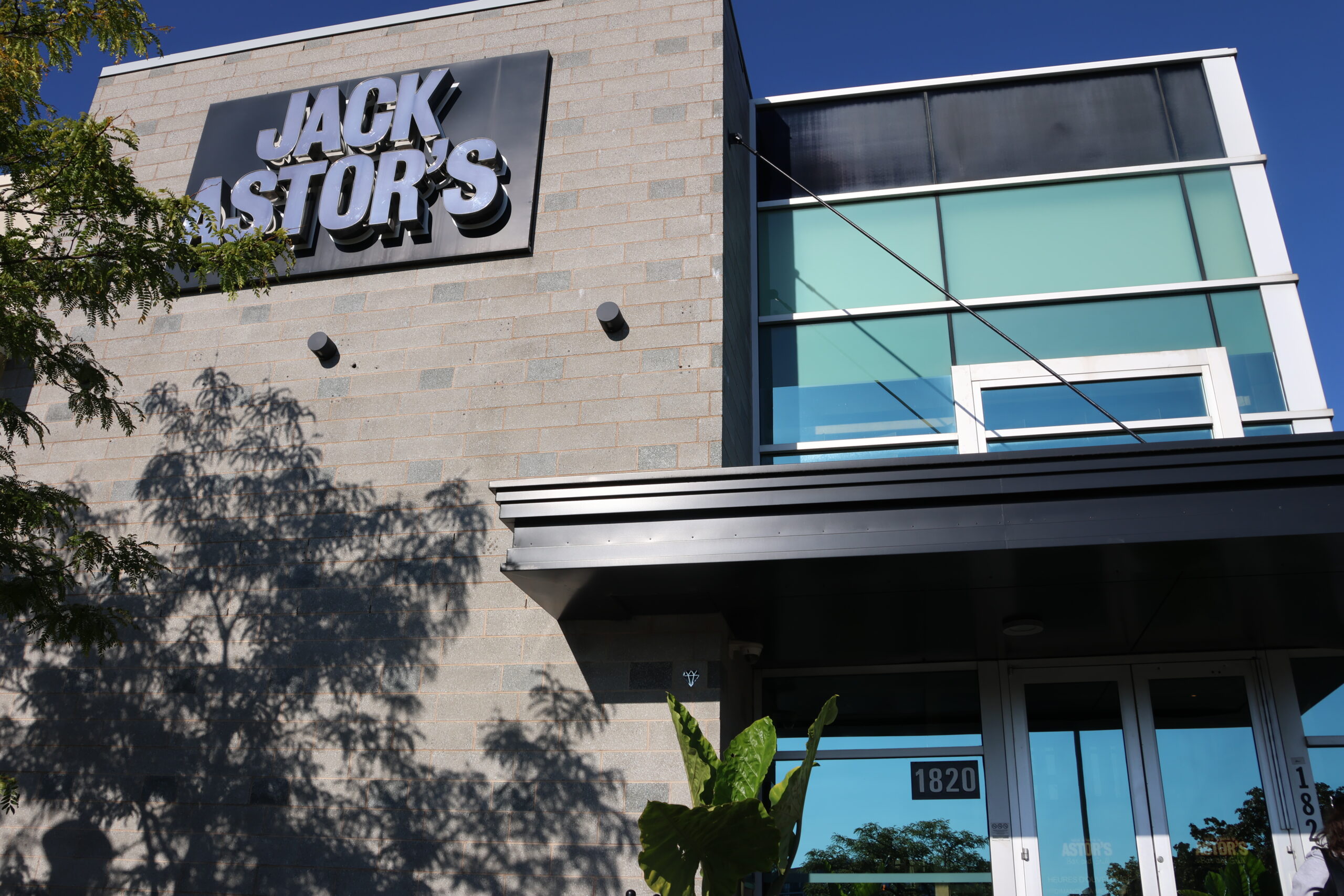Ambiance Jack pour vos événements d’entreprise à Laval – Média Laval
